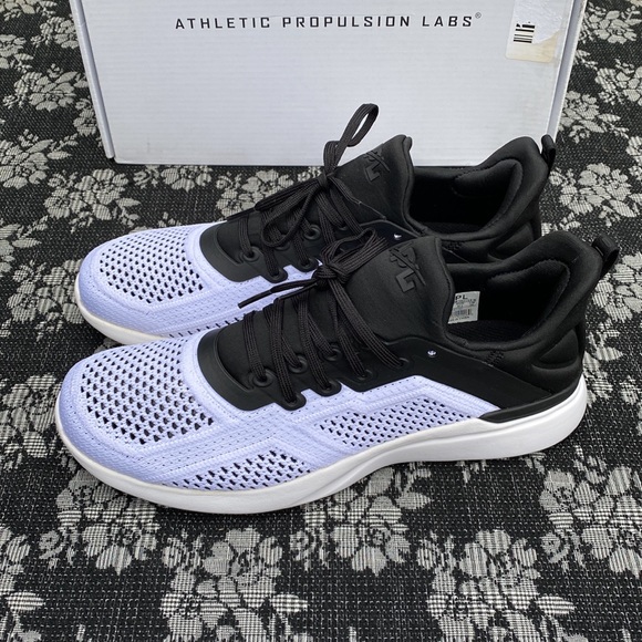 APL | Shoes | Apl Techloom Tracer White Black Athletic Size 95 | Poshmark